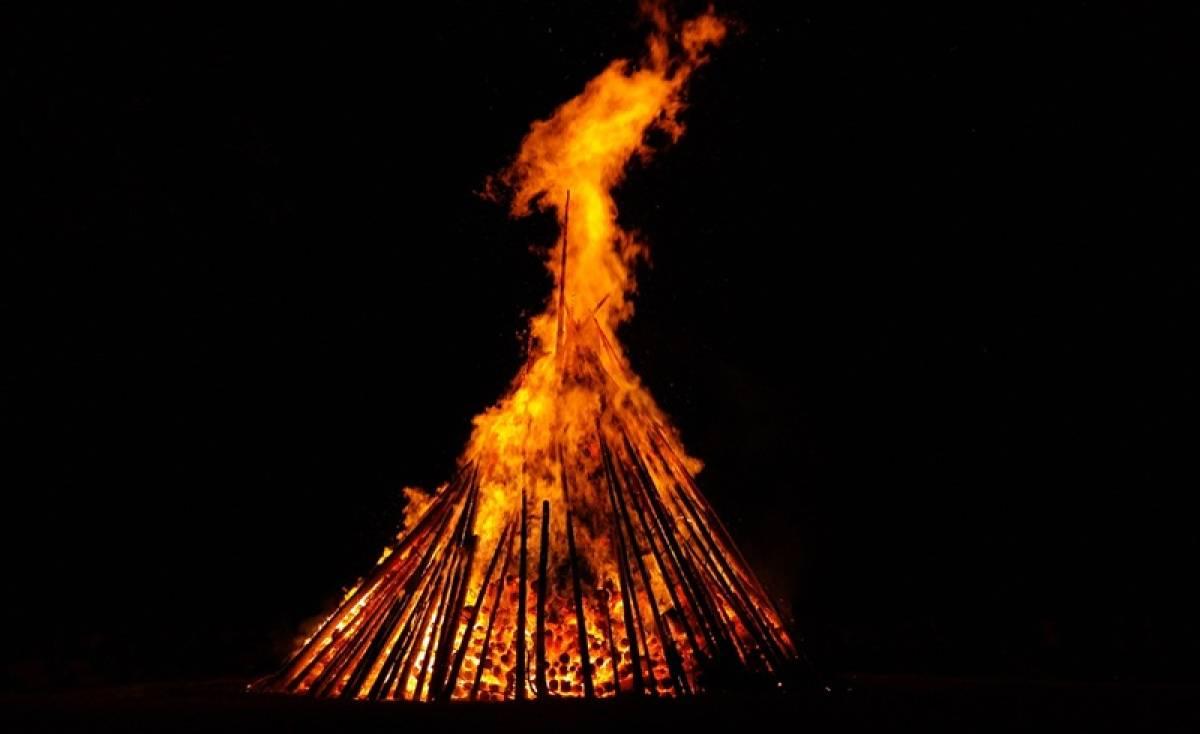 Holika Dahan Wallpapers - Top Free Holika Dahan Backgrounds ...