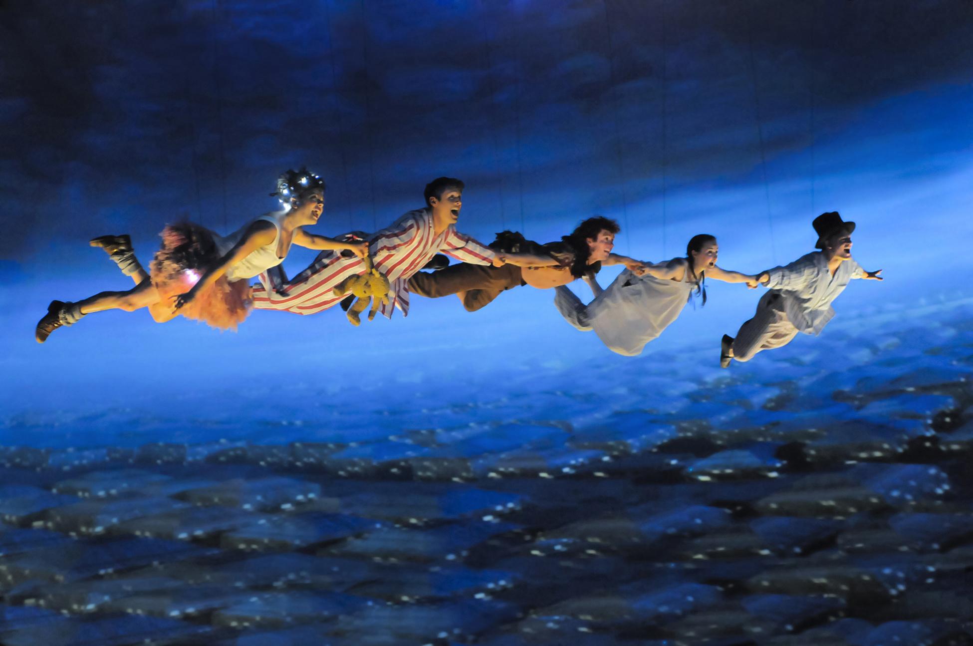 Peter Pan Flying Wallpapers - Top Free Peter Pan Flying Backgrounds ...