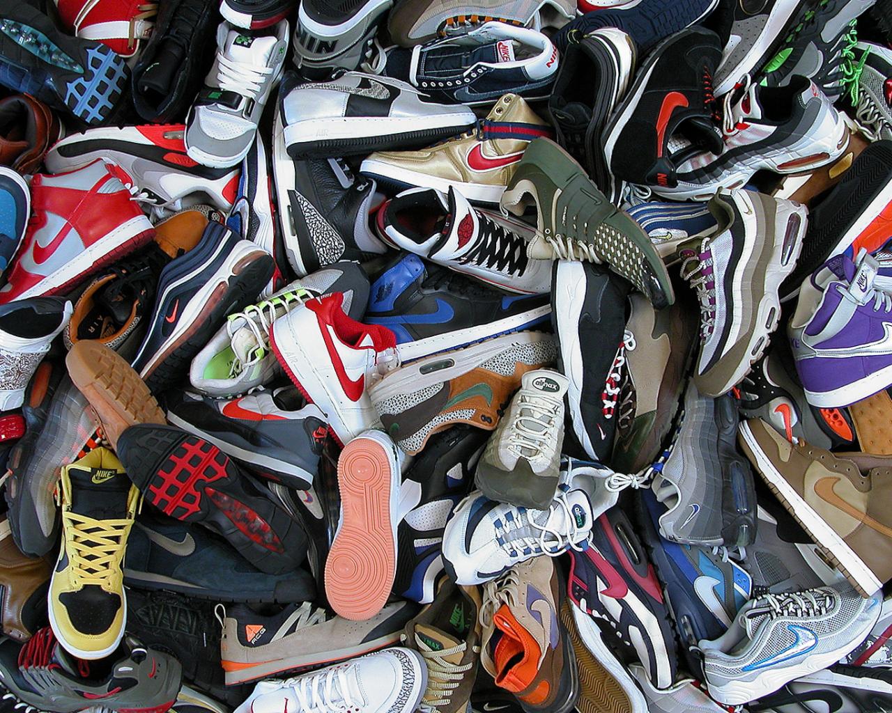 4K Sneaker Wallpapers - Top Free 4K Sneaker Backgrounds - WallpaperAccess