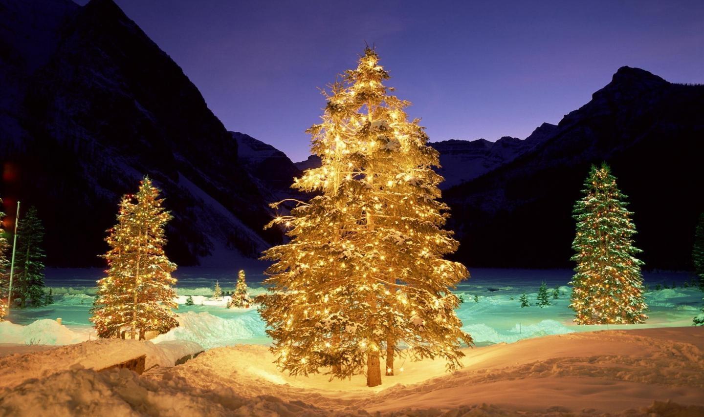 Beautiful Mountain Christmas Wallpapers - Top Free Beautiful Mountain ...