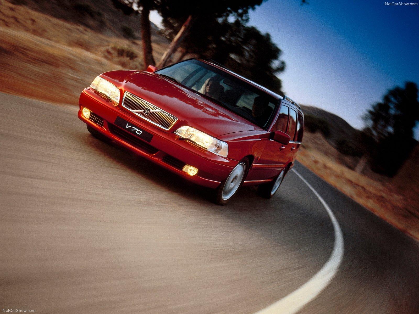 Volvo V70 Wallpapers - Top Free Volvo V70 Backgrounds - WallpaperAccess