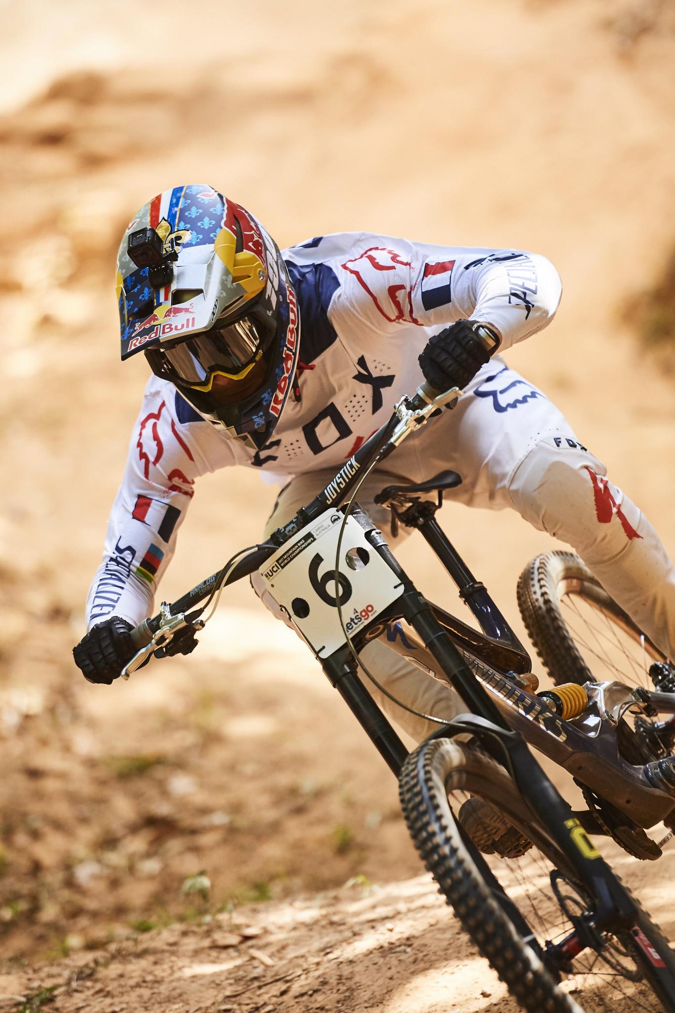 Loic Bruni Wallpapers - Top Free Loic Bruni Backgrounds - WallpaperAccess