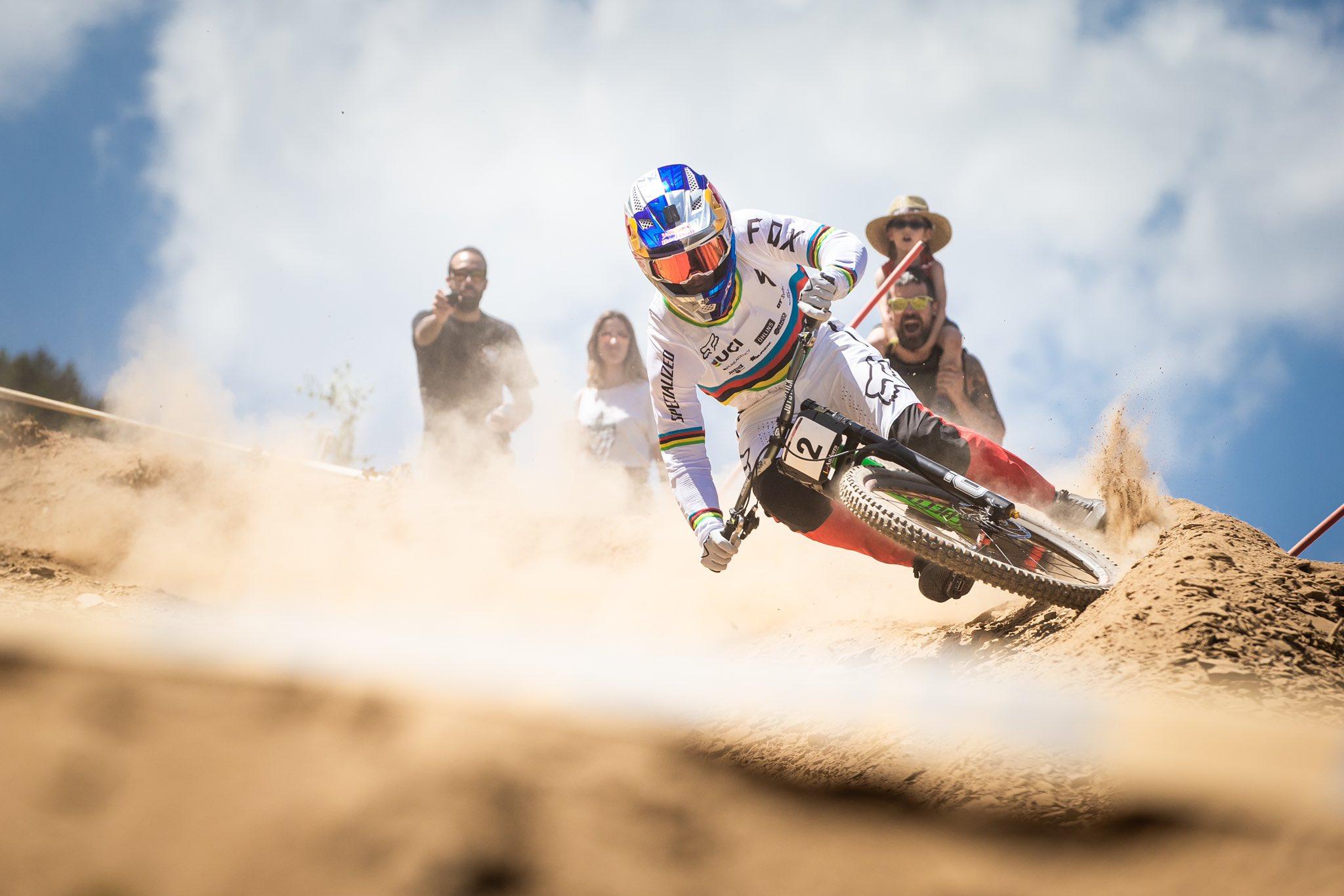 Loic Bruni Wallpapers - Top Free Loic Bruni Backgrounds - WallpaperAccess