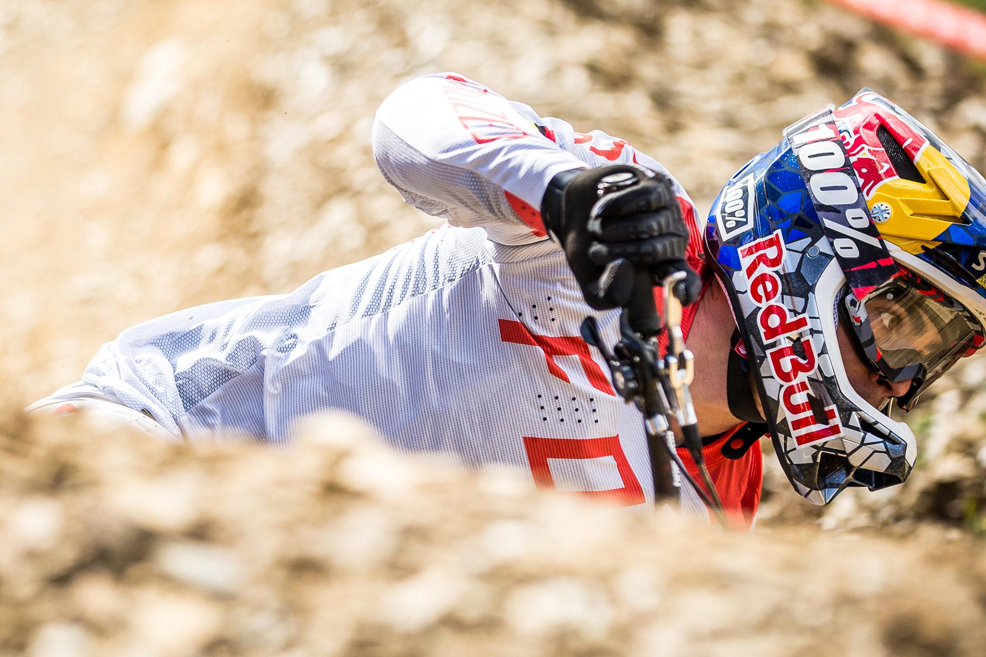 Loic Bruni Wallpapers - Top Free Loic Bruni Backgrounds - WallpaperAccess