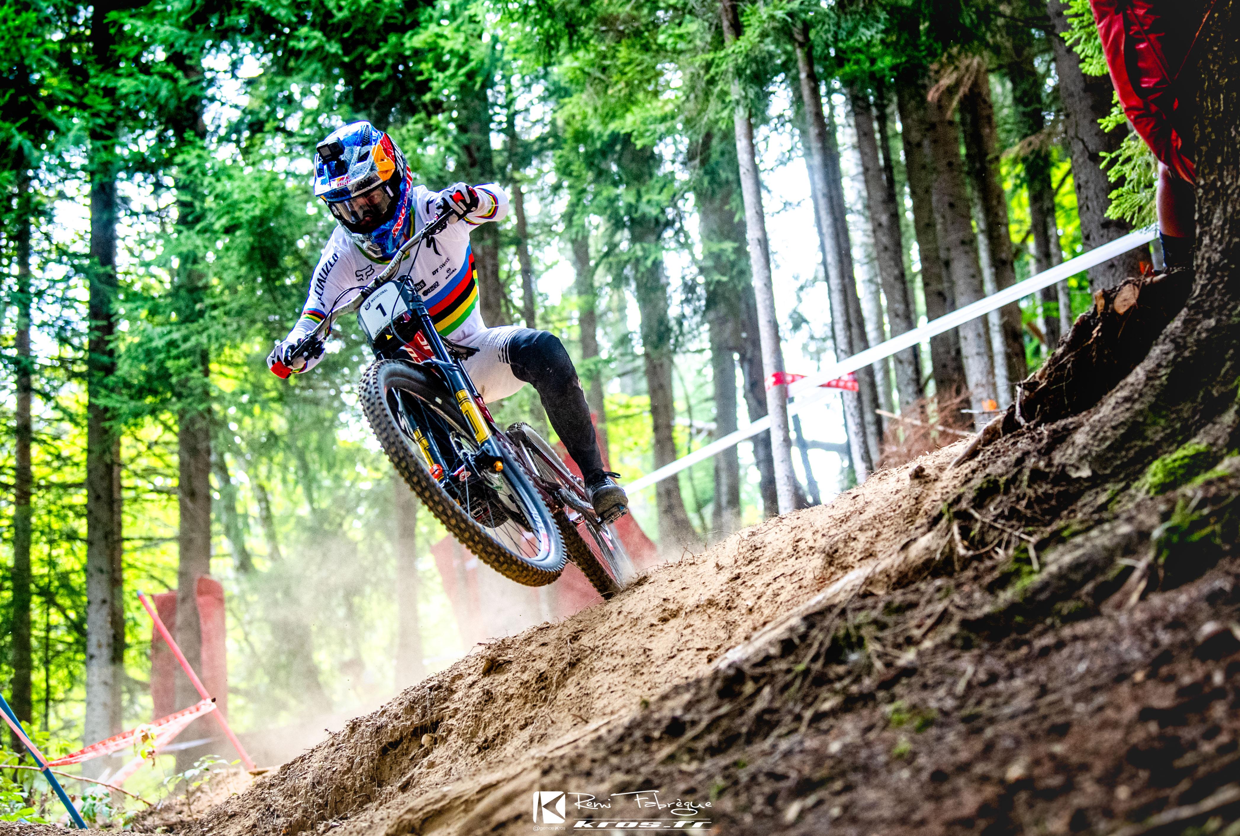 Loic Bruni Wallpapers - Top Free Loic Bruni Backgrounds - WallpaperAccess