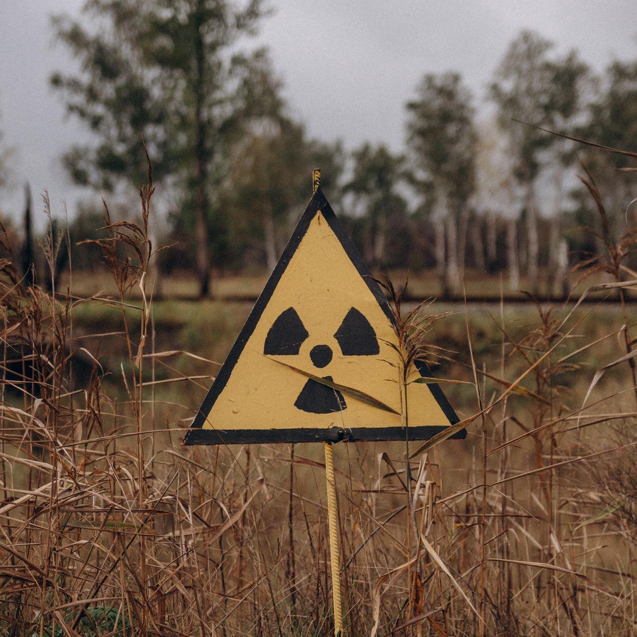 Radiation Symbol Wallpapers - Top Free Radiation Symbol Backgrounds ...