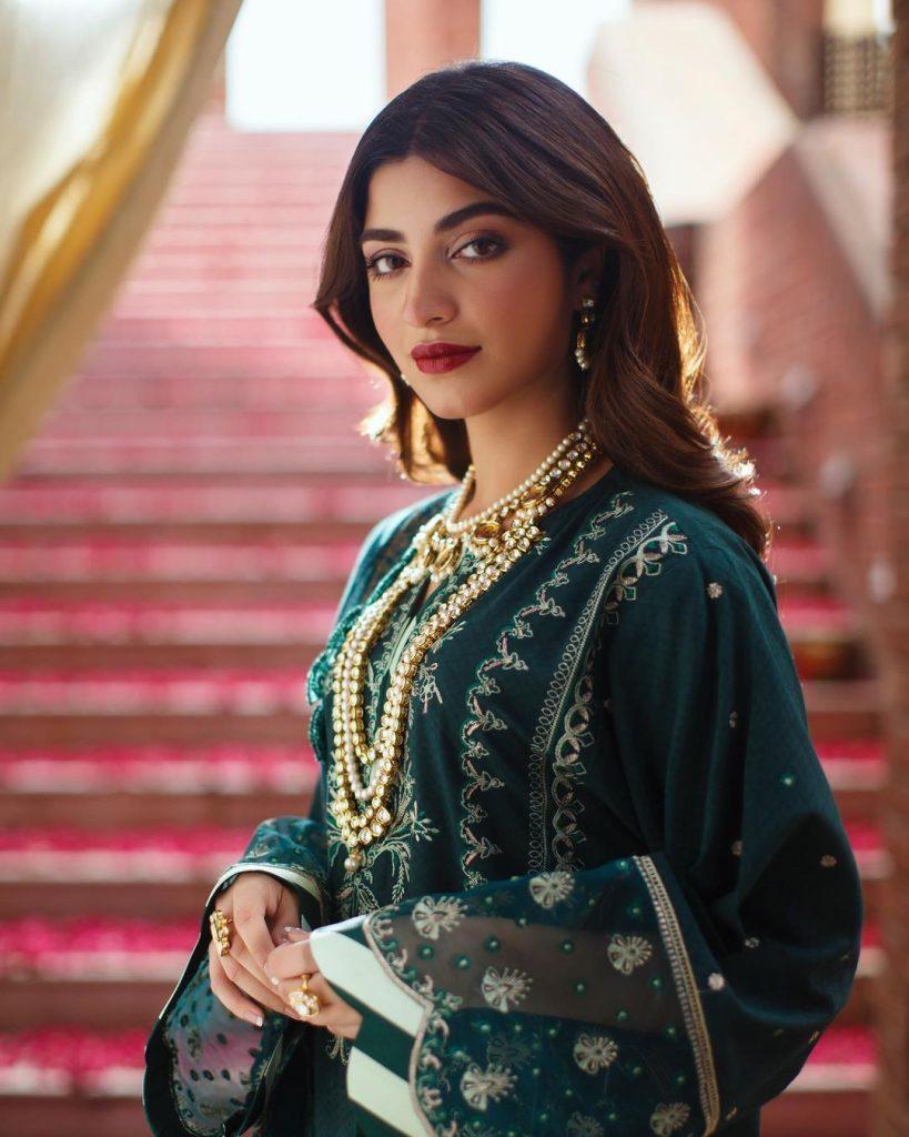 Kinza Hashmi Wallpapers - Top Free Kinza Hashmi Backgrounds ...