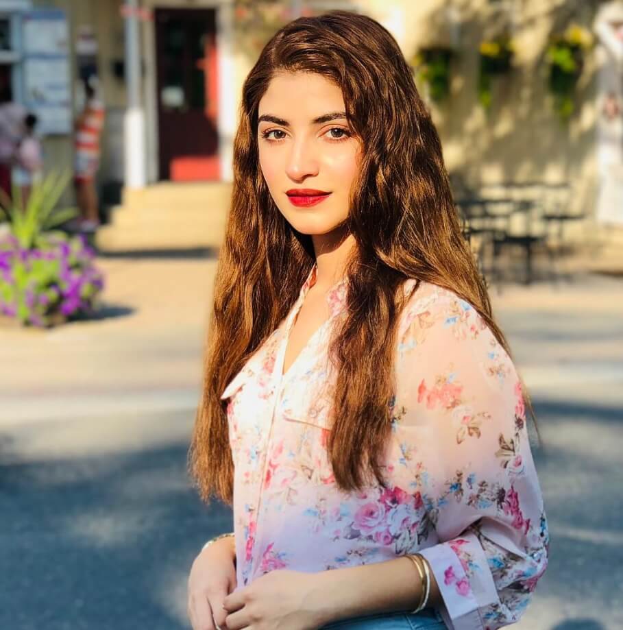 Kinza Hashmi Wallpapers - Top Free Kinza Hashmi Backgrounds ...