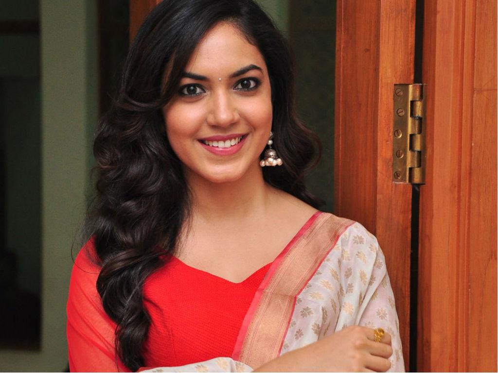 Ritu Varma Wallpapers - Top Free Ritu Varma Backgrounds - WallpaperAccess