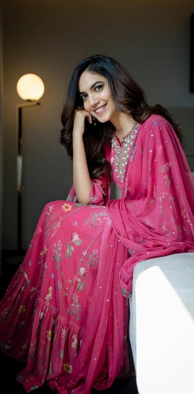 Ritu Varma Wallpapers - Top Free Ritu Varma Backgrounds - WallpaperAccess