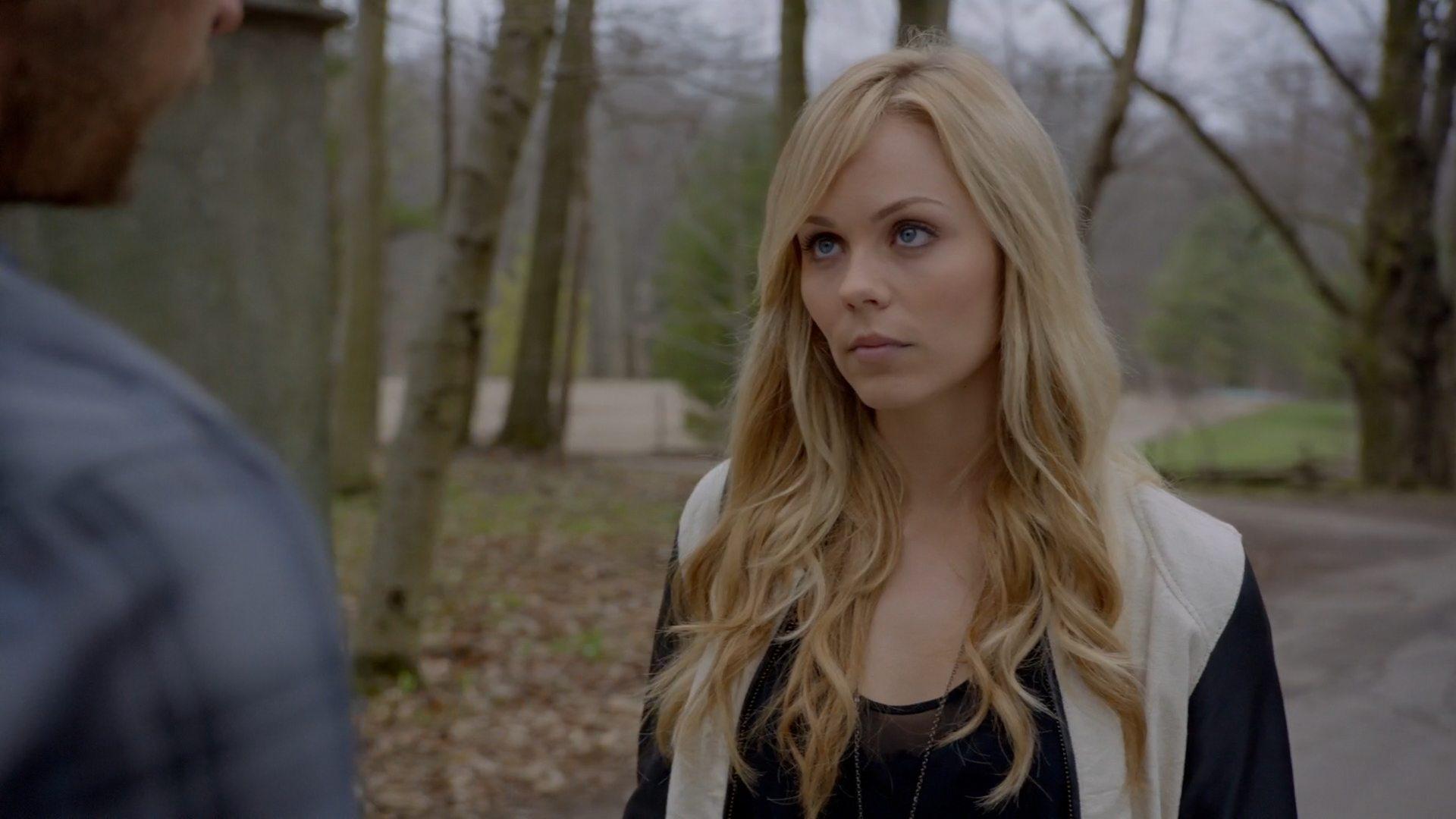 Bitten Wallpapers - Top Free Bitten Backgrounds - WallpaperAccess