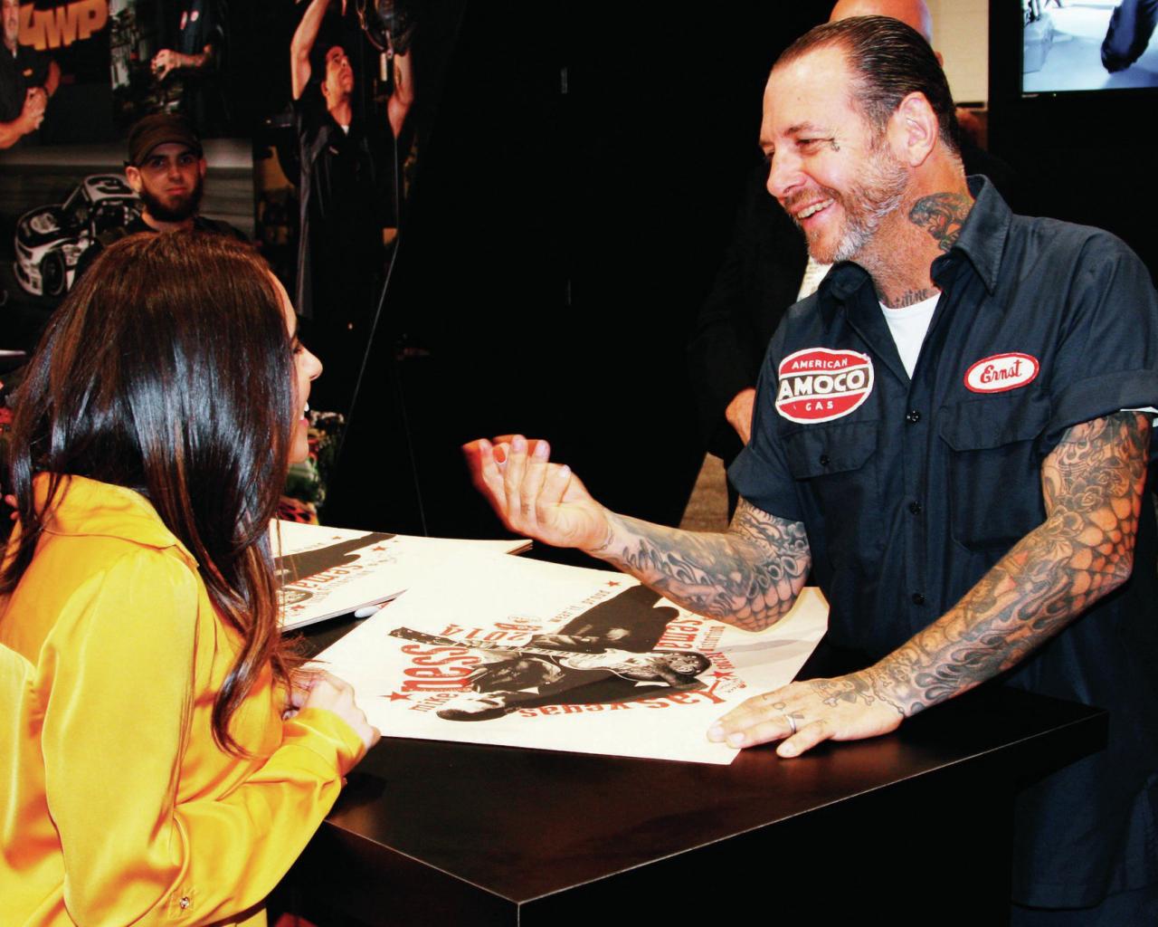 Mike Ness Wallpapers - Top Free Mike Ness Backgrounds - WallpaperAccess