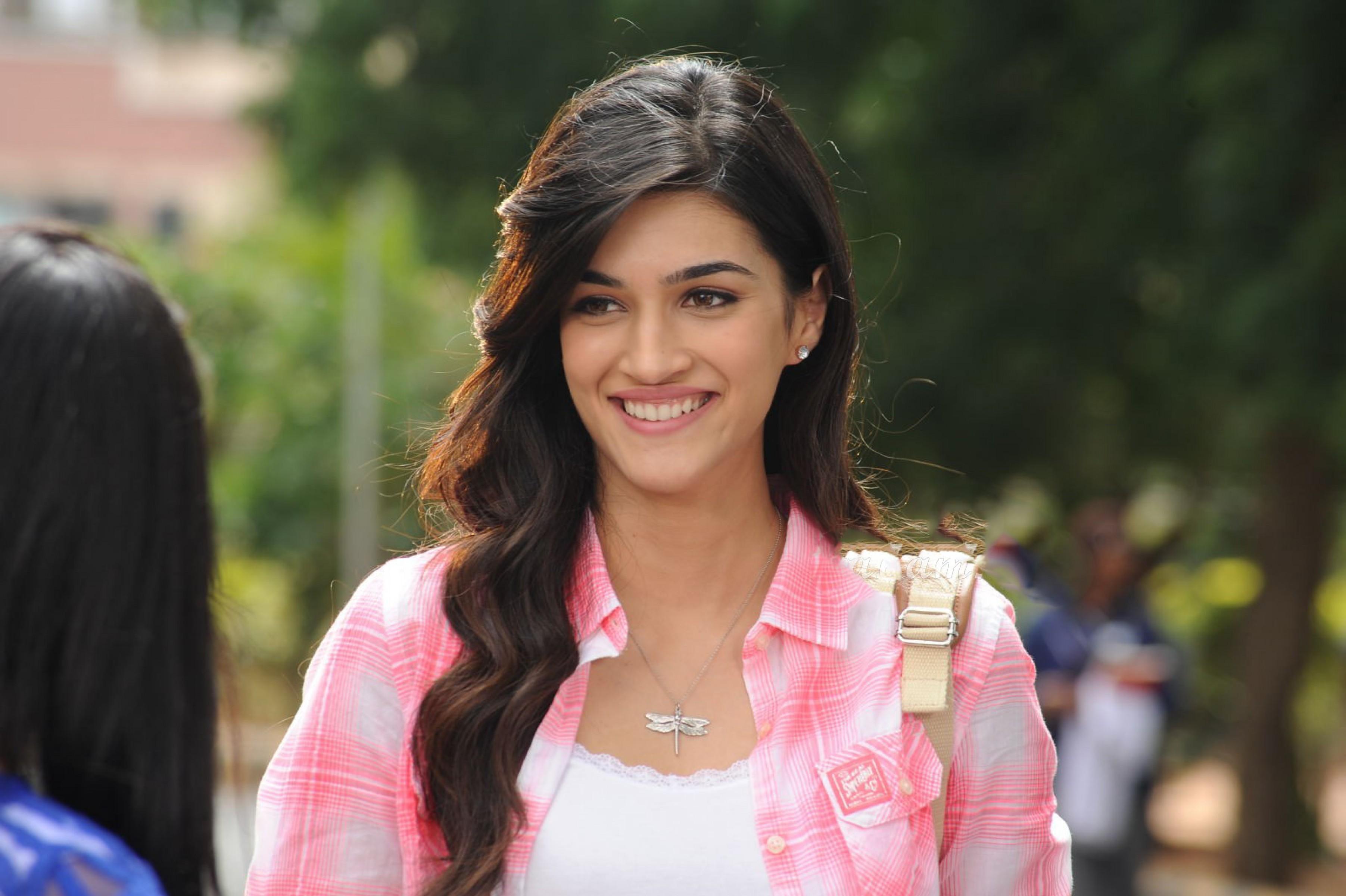 Kriti Sanon 4k Wallpapers - Top Free Kriti Sanon 4k Backgrounds ...