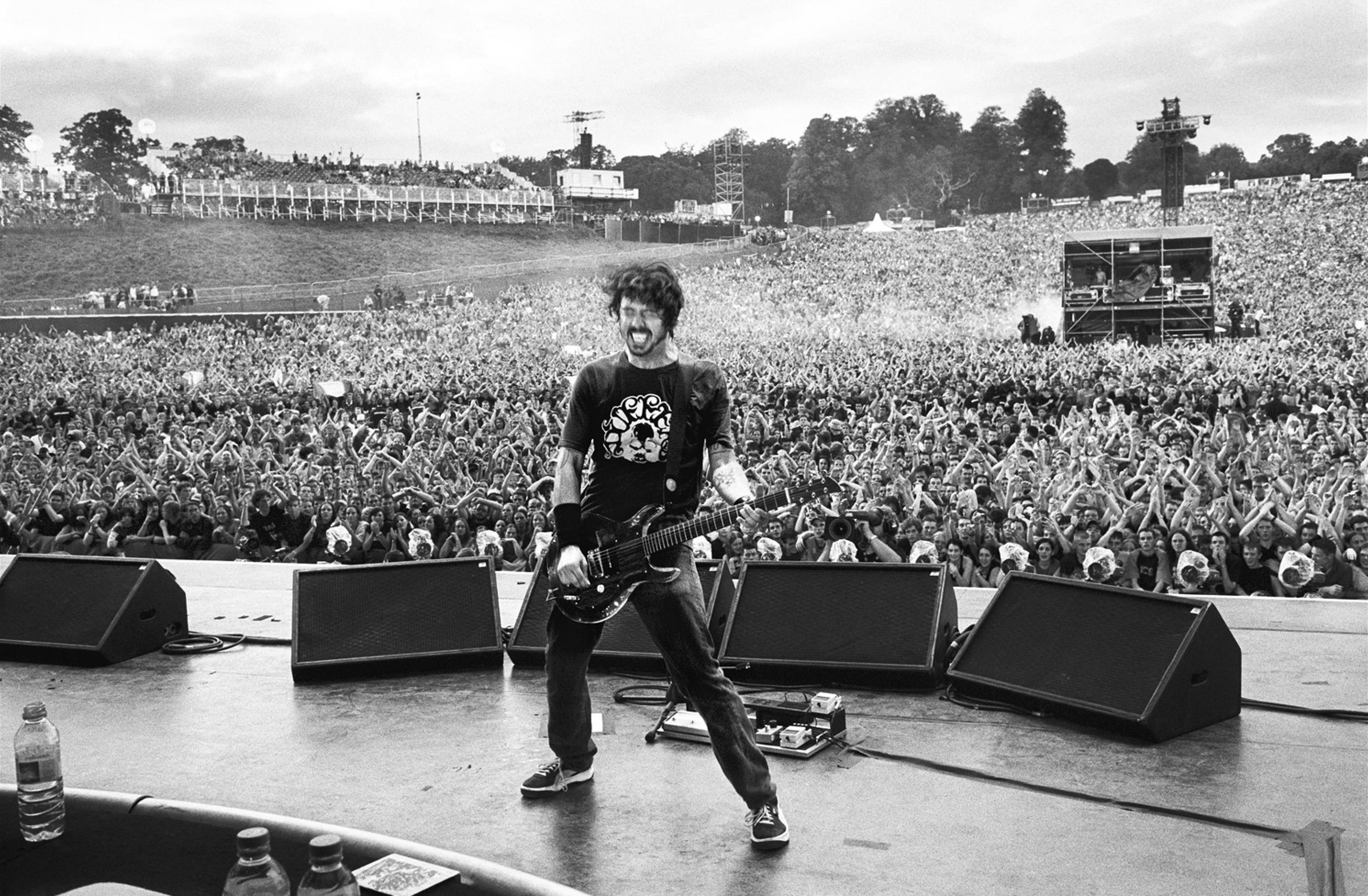 Dave Grohl Wallpapers - Top Free Dave Grohl Backgrounds - WallpaperAccess