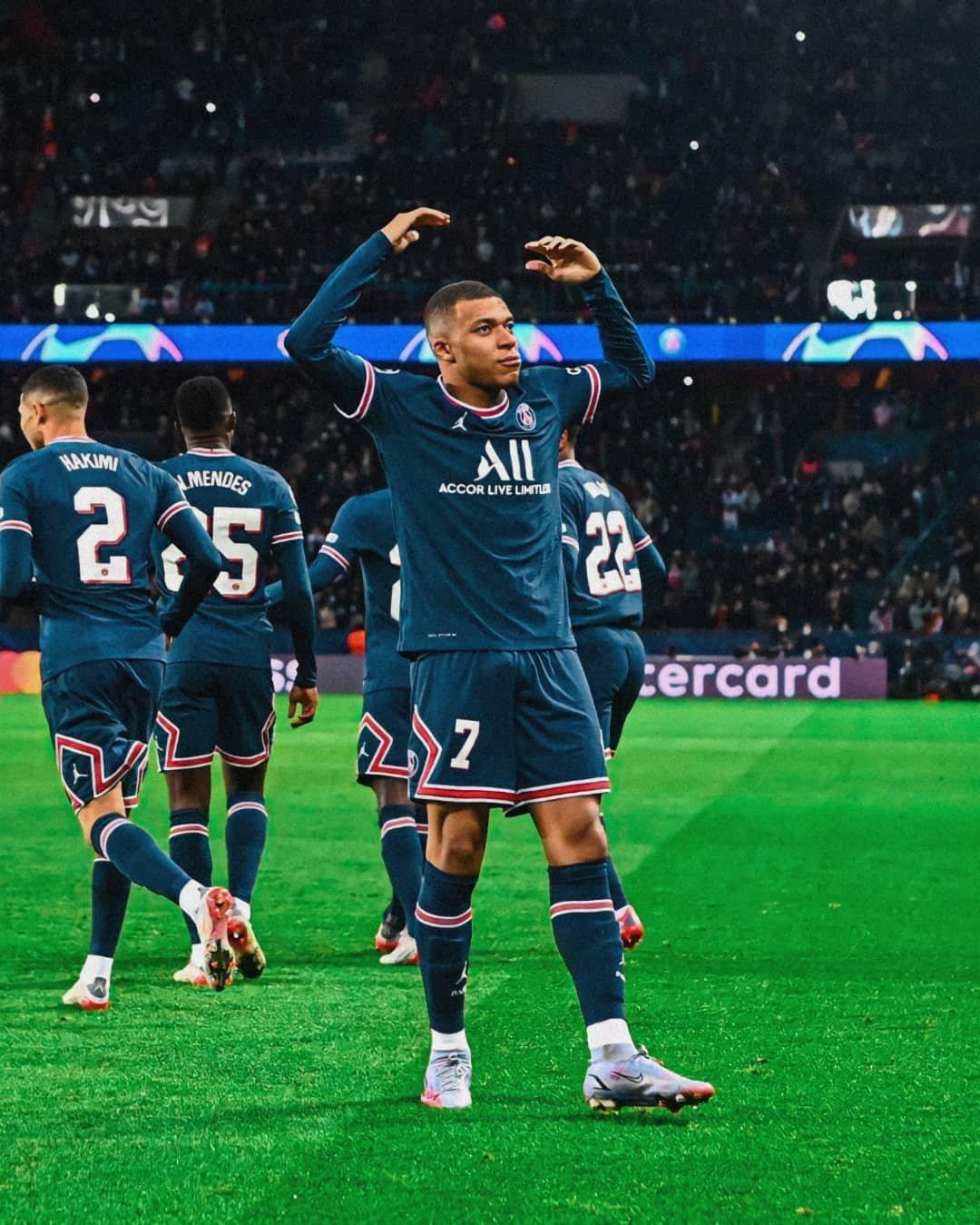 Kylian Mbappé Celebration Wallpapers - Top Free Kylian Mbappé ...