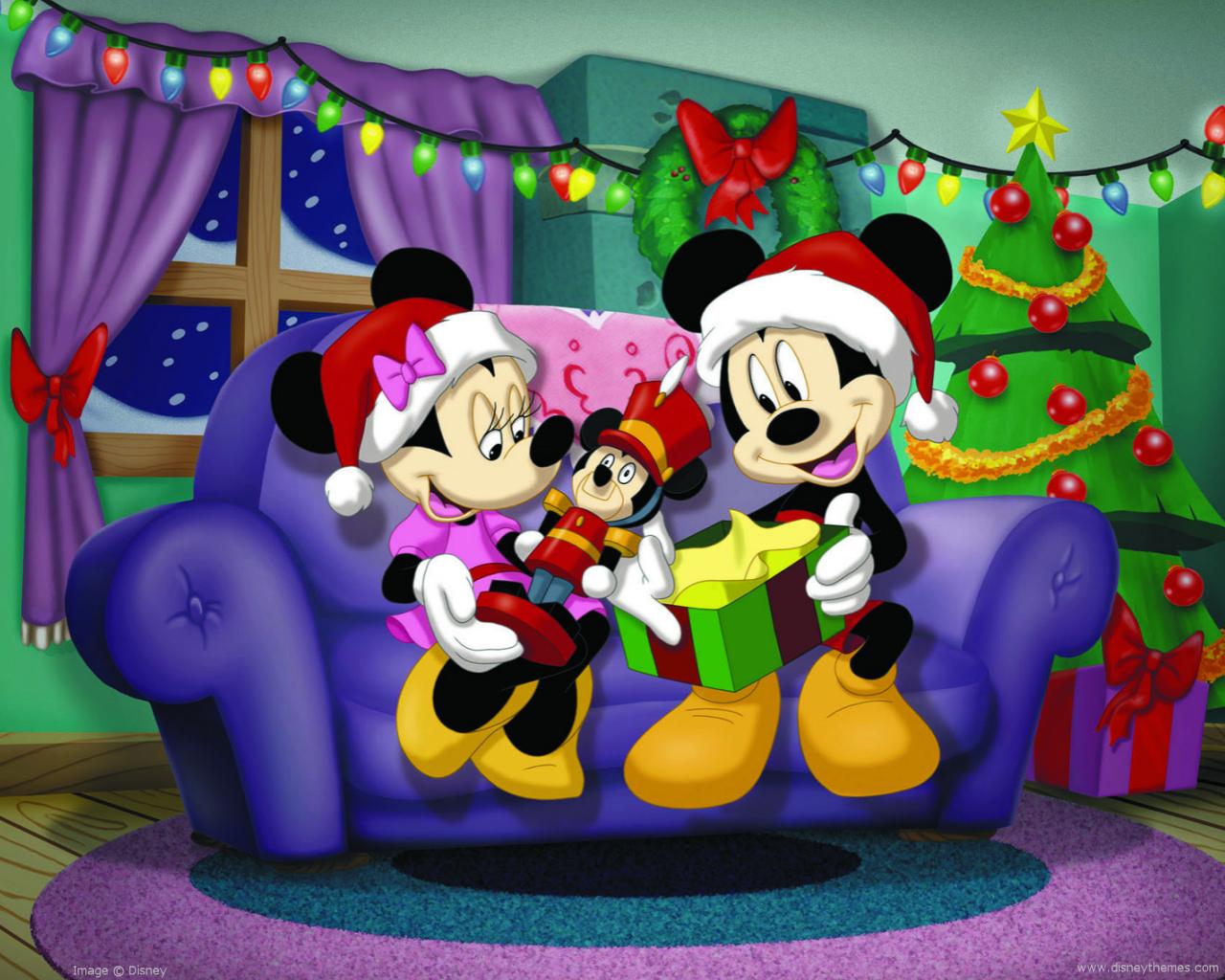 Mickey and Minnie Mouse Christmas Wallpapers - Top Free Mickey and ...