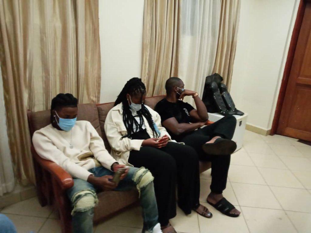 Tems Wallpapers - Top Free Tems Backgrounds - WallpaperAccess