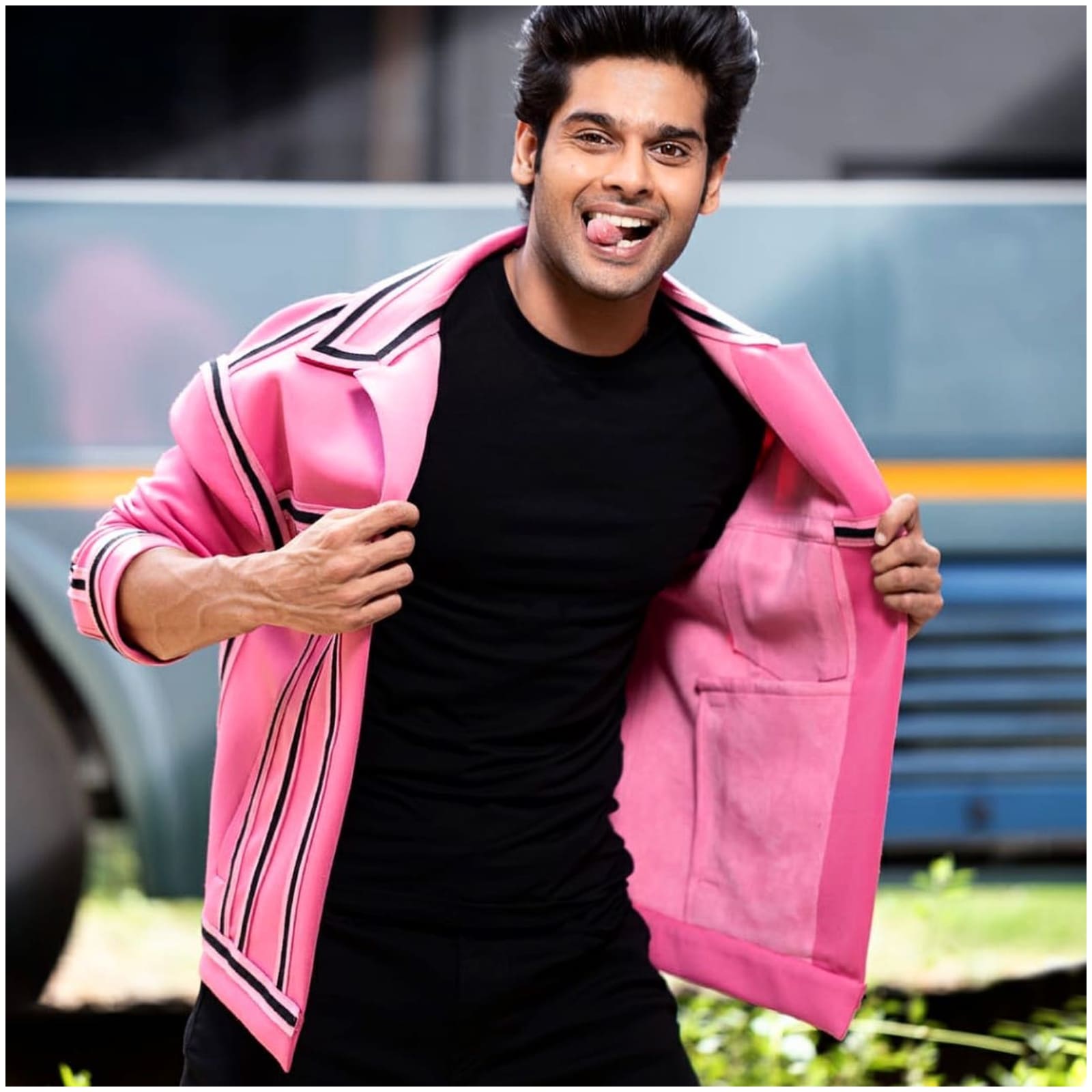 Abhimanyu Wallpapers - Top Free Abhimanyu Backgrounds - WallpaperAccess