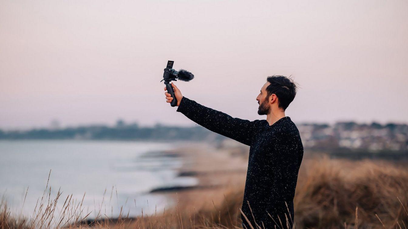 Vlogging Wallpapers - Top Free Vlogging Backgrounds - WallpaperAccess