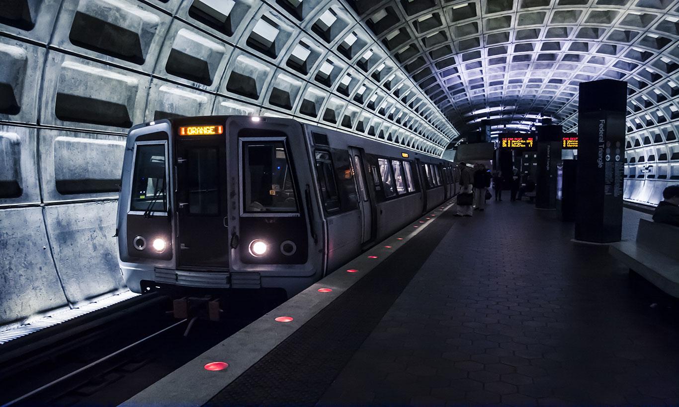 Metro Train Wallpapers - Top Free Metro Train Backgrounds - WallpaperAccess
