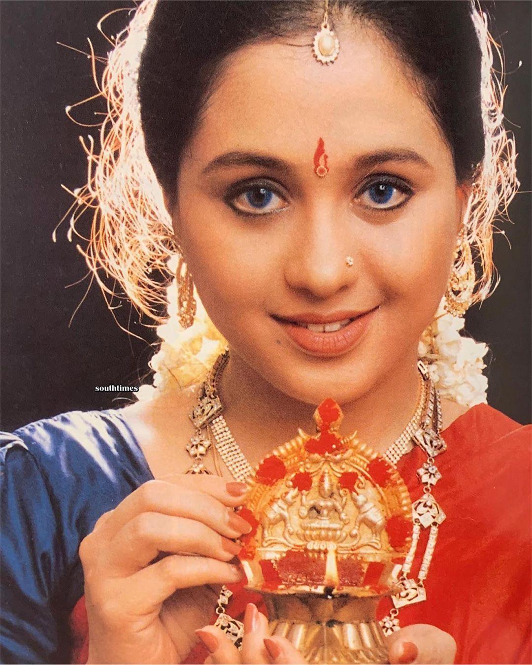 Devayani Wallpapers - Top Free Devayani Backgrounds - WallpaperAccess