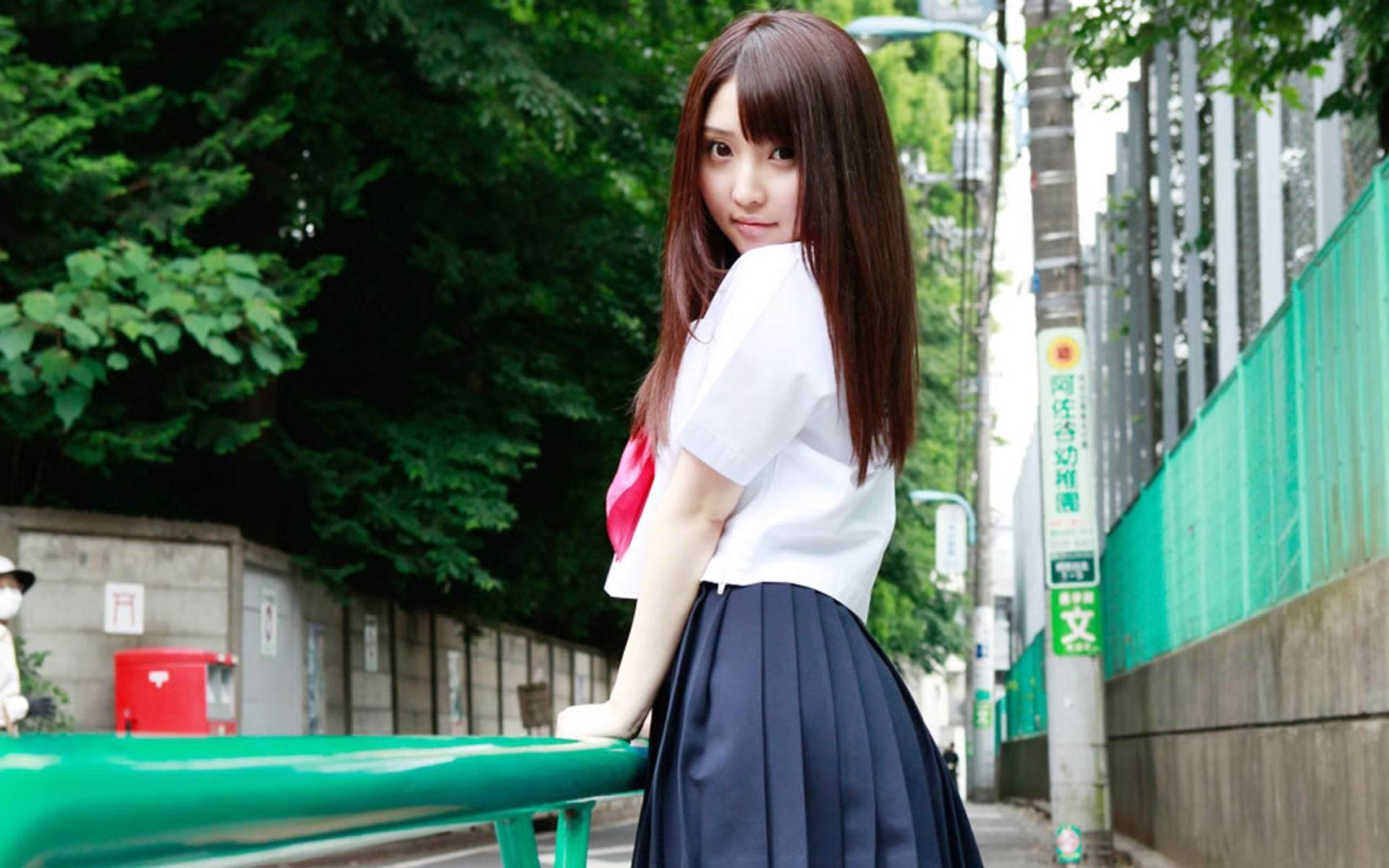 Cute School Girl Wallpapers Top Free Cute School Girl Backgrounds Wallpaperaccess