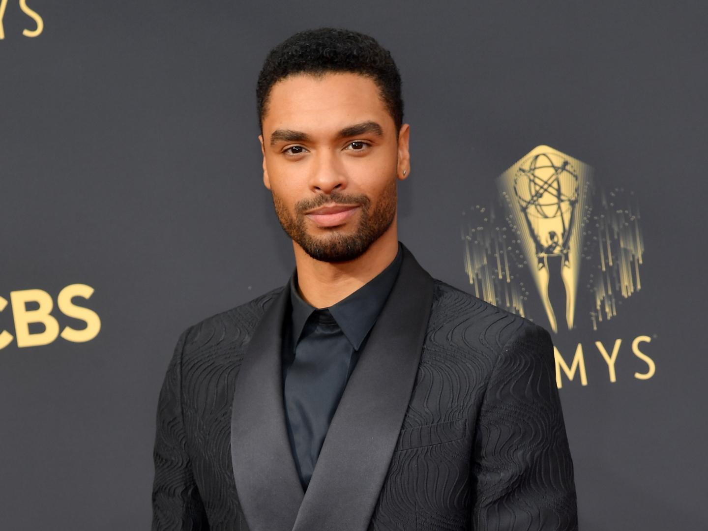 Rege Jean Page Wallpapers - Top Free Rege Jean Page Backgrounds ...