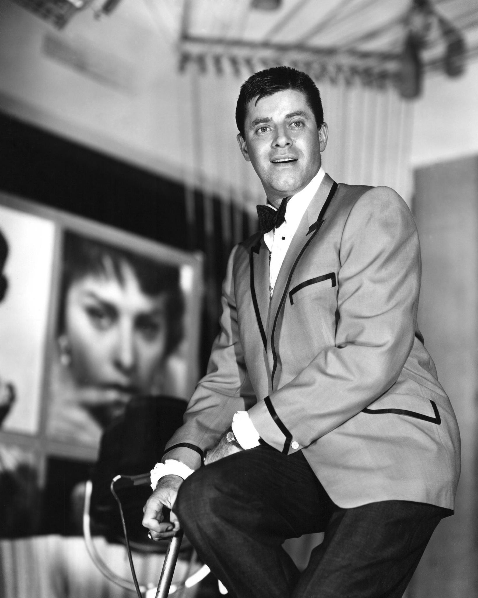 Jerry Lewis Wallpapers - Top Free Jerry Lewis Backgrounds - WallpaperAccess