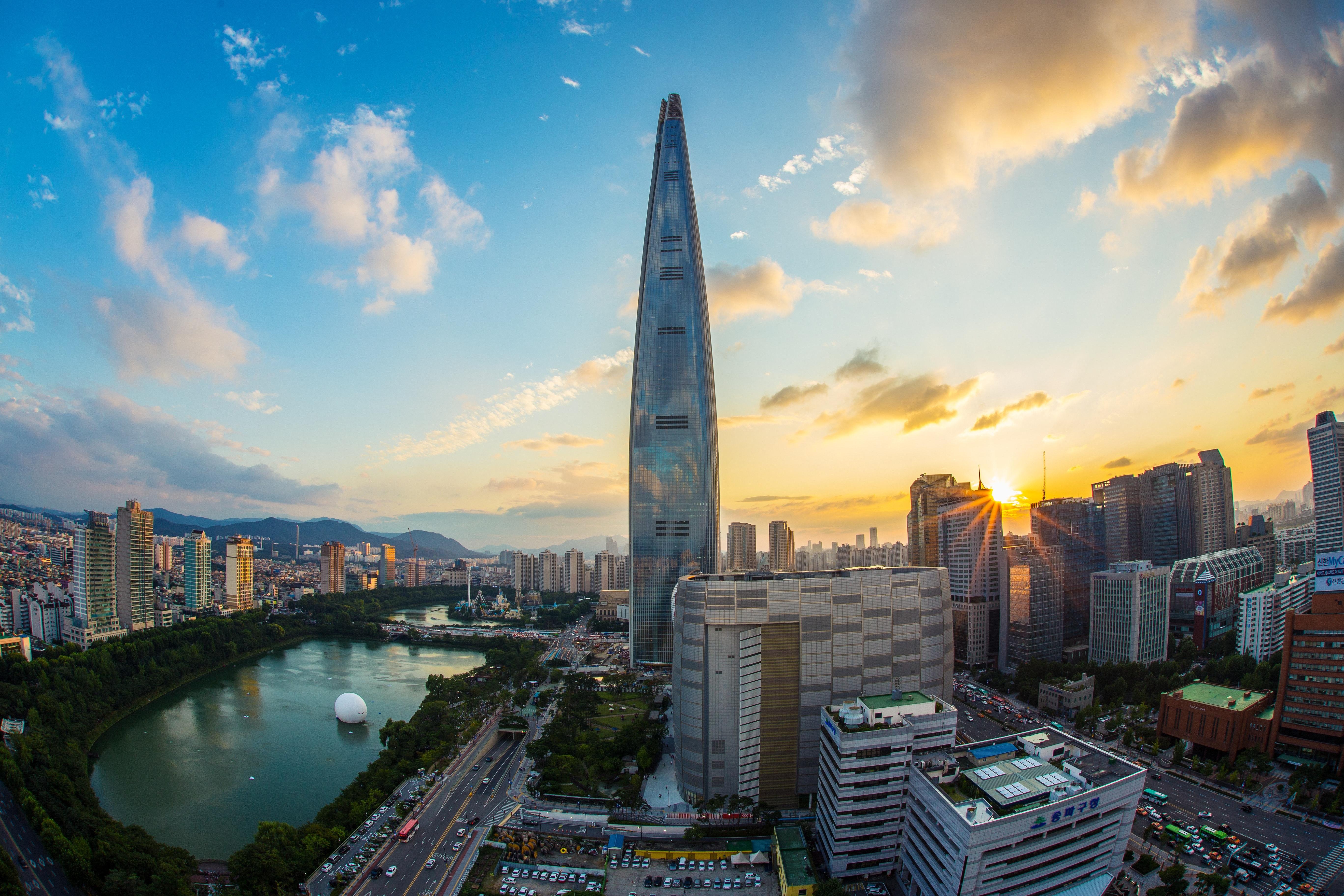 Lotte World Tower Wallpapers - Top Free Lotte World Tower Backgrounds ...