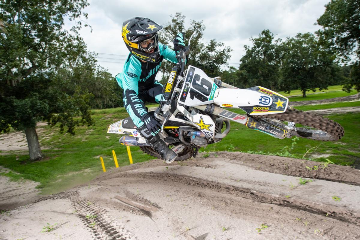 Fly Racing Wallpapers - Top Free Fly Racing Backgrounds - WallpaperAccess