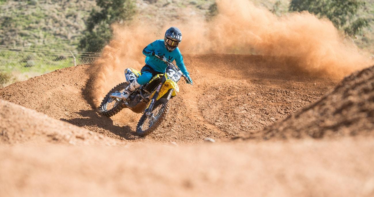 Fly Racing Wallpapers - Top Free Fly Racing Backgrounds - WallpaperAccess