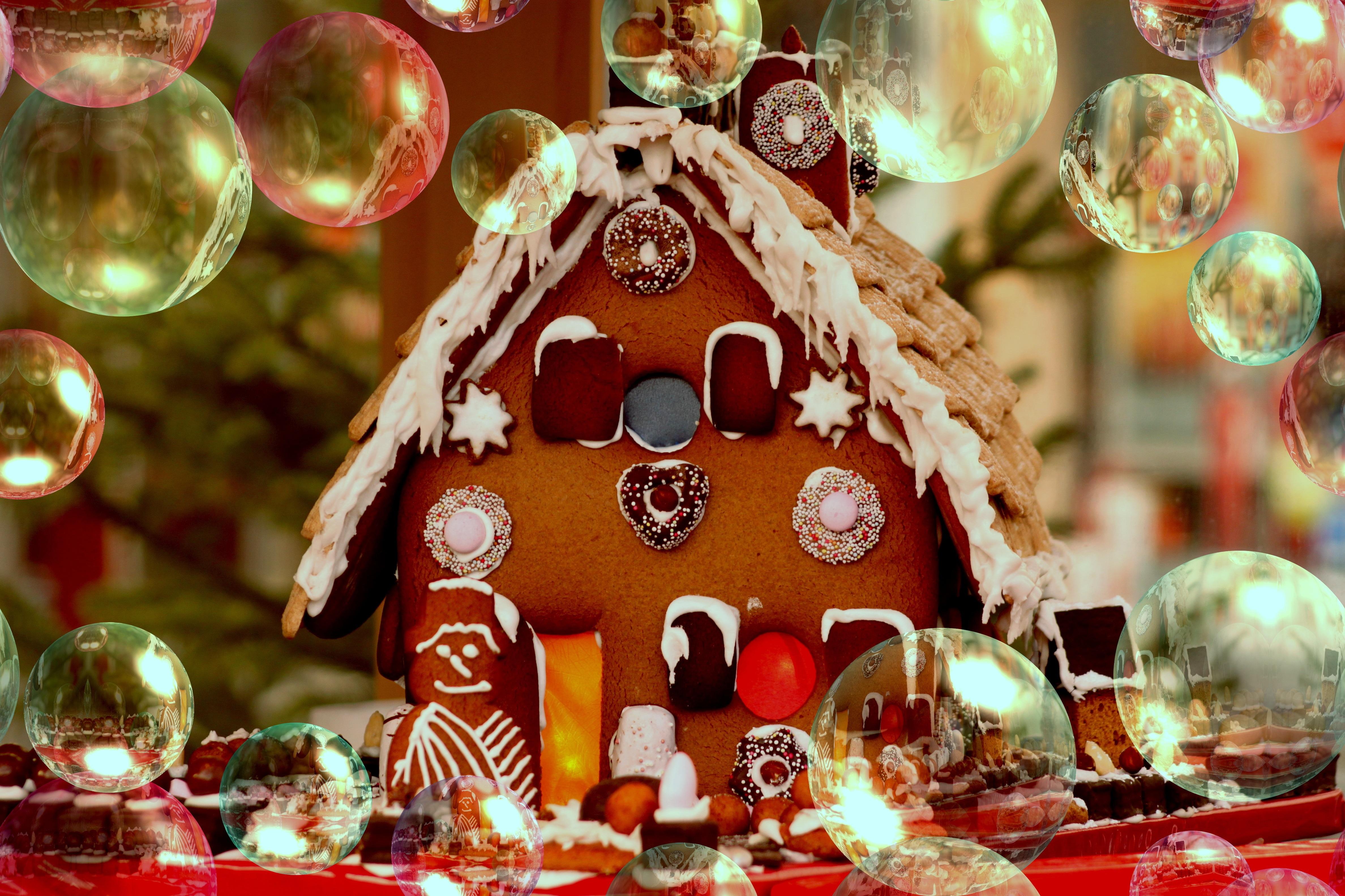 Gingerbread House Desktop Wallpapers - Top Free Gingerbread House ...