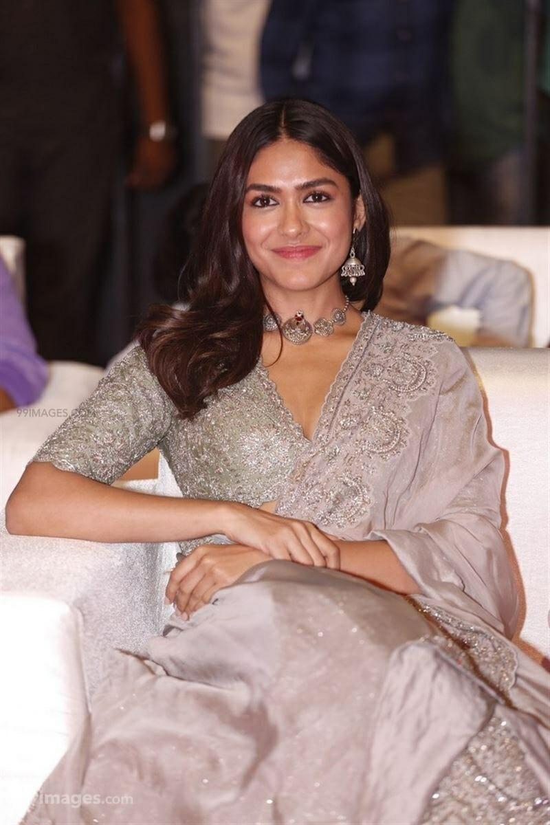 Sita Ramam Wallpapers - Top Free Sita Ramam Backgrounds - WallpaperAccess