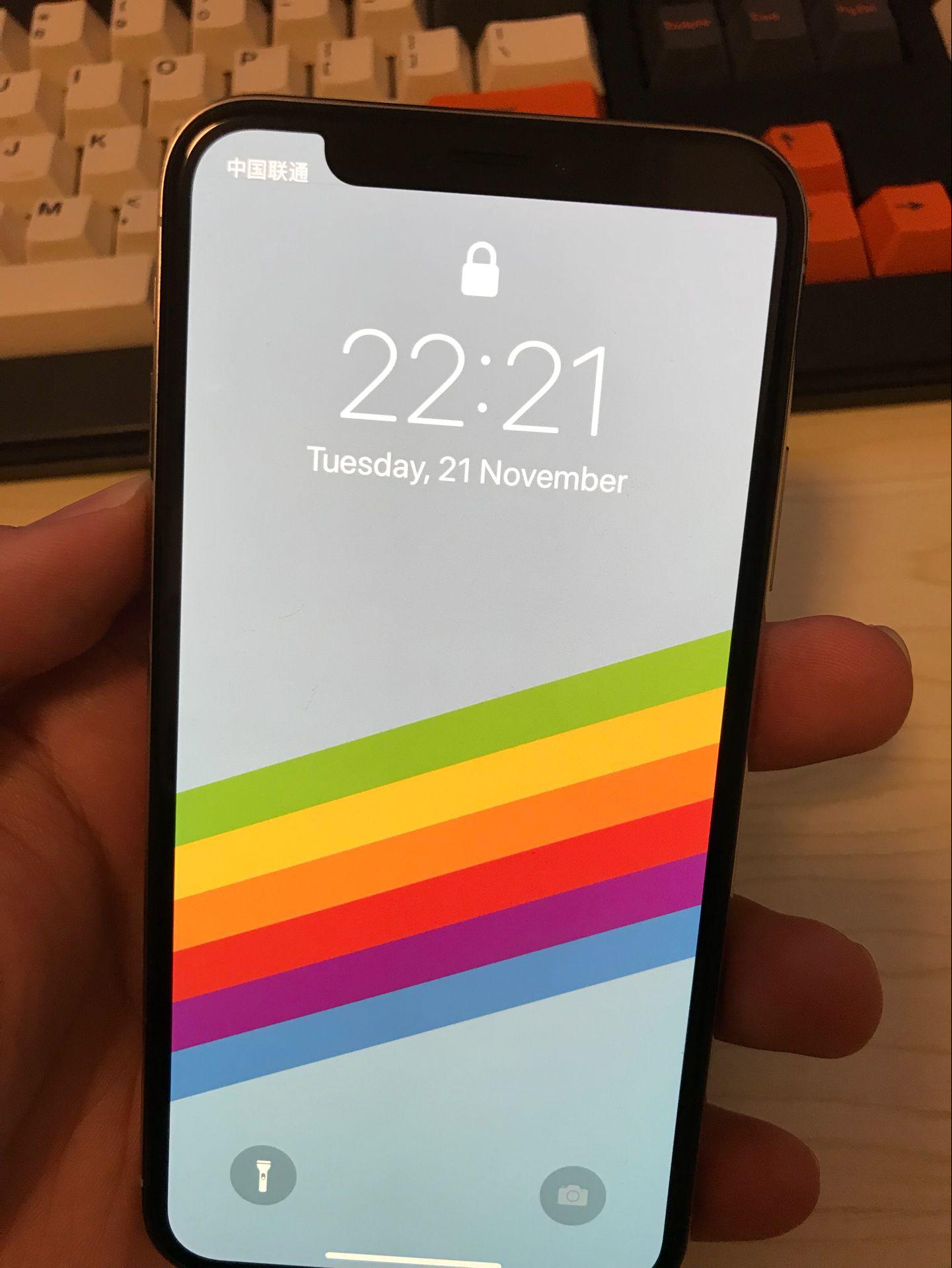 Side Notch Wallpapers - Top Free Side Notch Backgrounds - WallpaperAccess