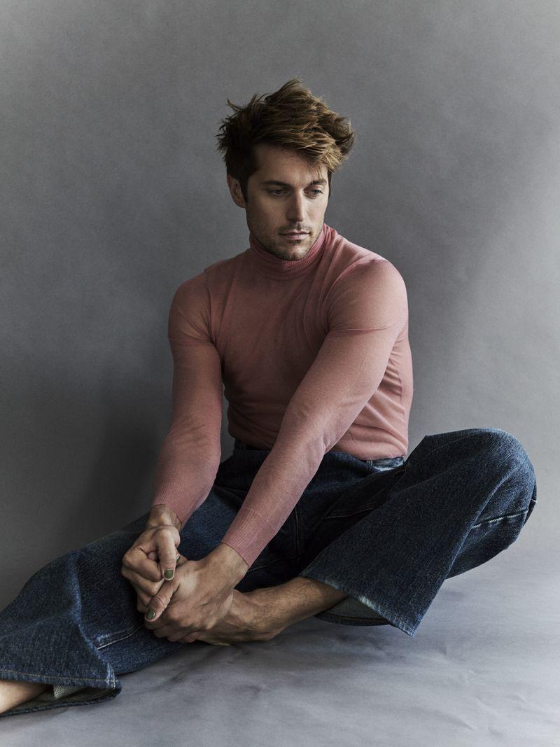 Lucas Bravo Wallpapers - Top Free Lucas Bravo Backgrounds - WallpaperAccess