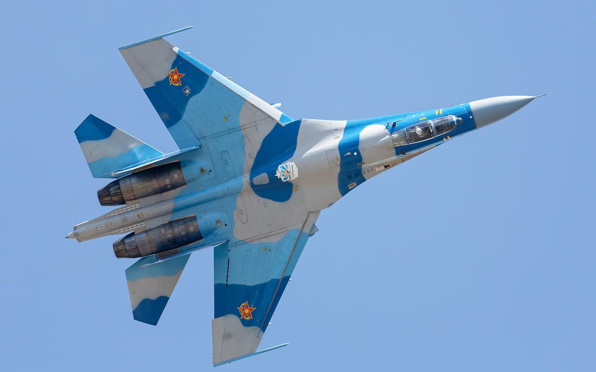 Sukhoi Su-27 Wallpapers - Top Free Sukhoi Su-27 Backgrounds ...