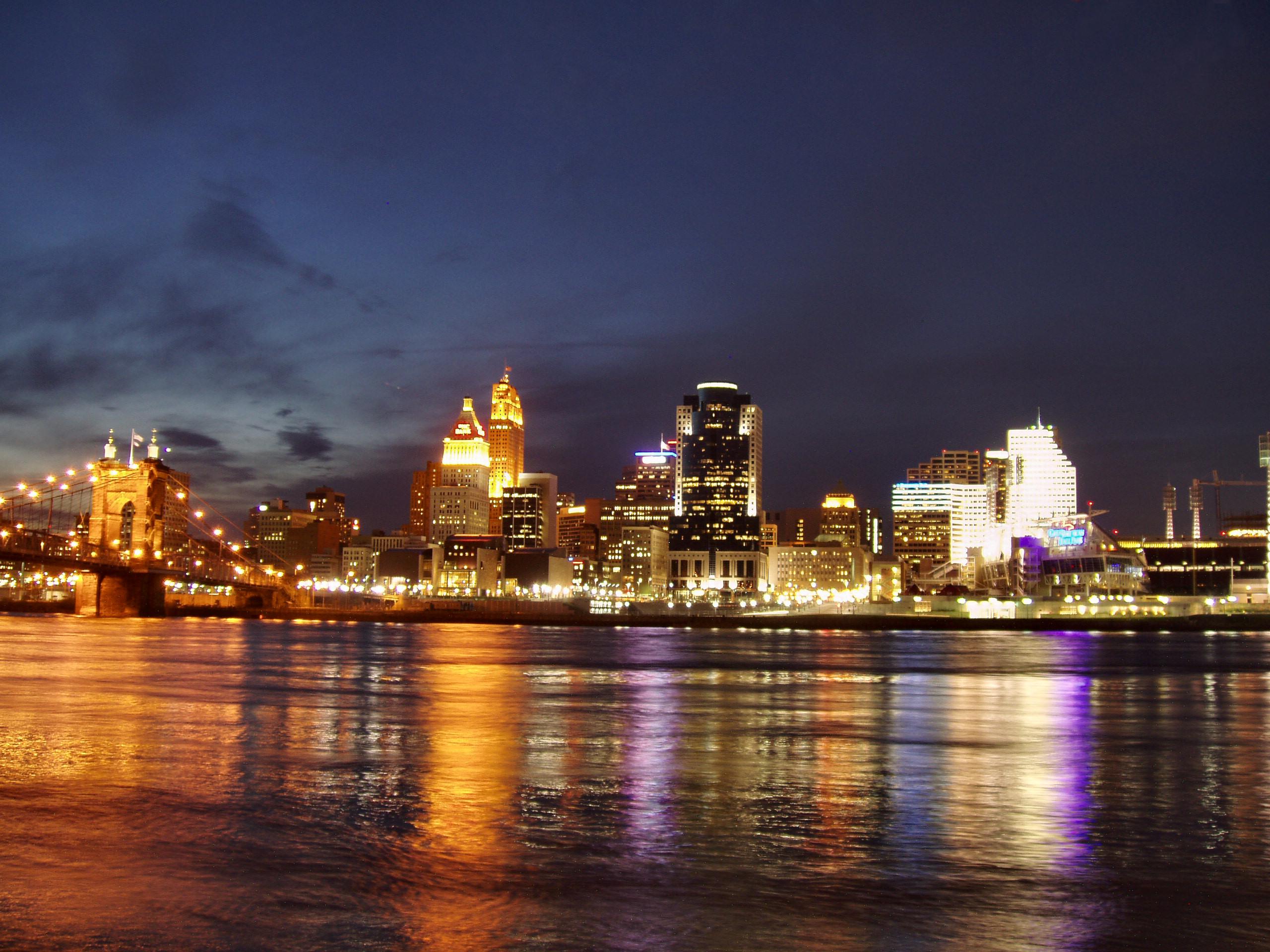Cincinnati Skyline Wallpapers - Top Free Cincinnati Skyline Backgrounds ...