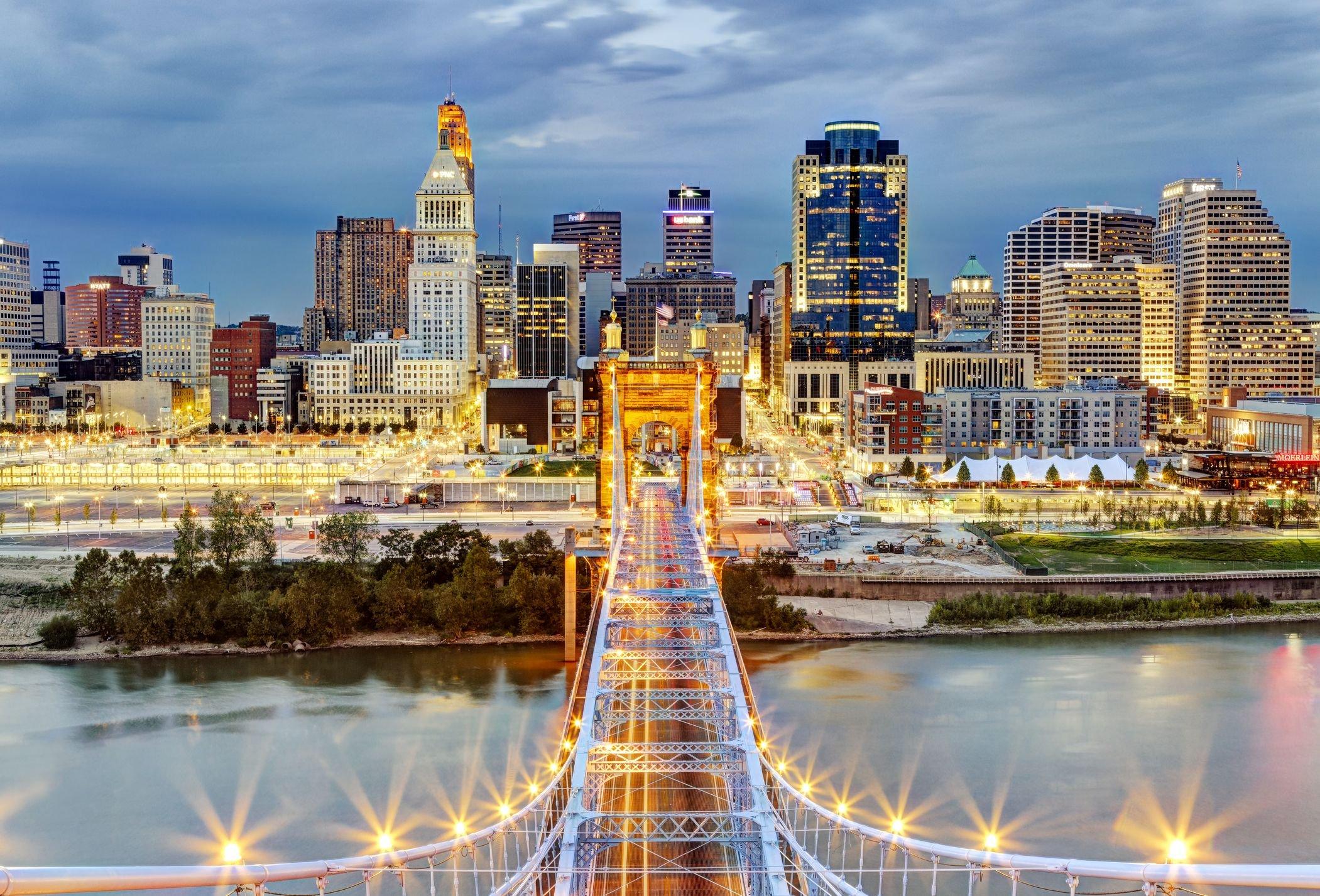 Cincinnati Skyline Wallpapers - Top Free Cincinnati Skyline Backgrounds ...