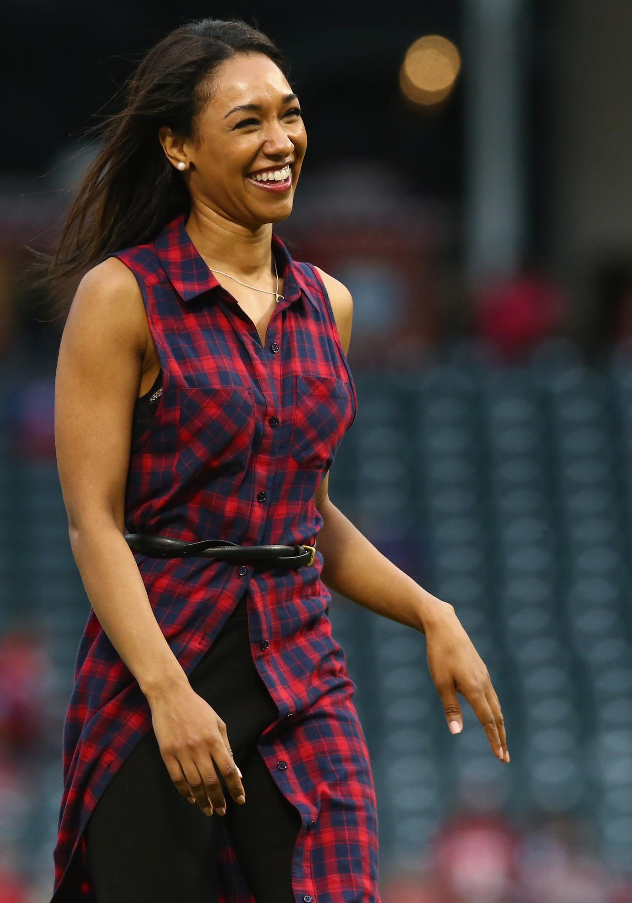 Candice Patton Wallpapers - Top Free Candice Patton Backgrounds ...