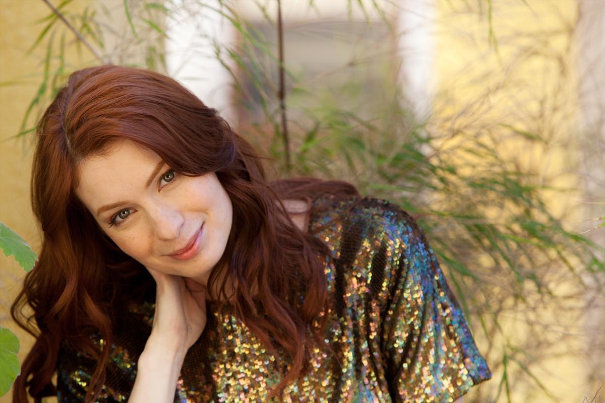 Felicia Day Wallpapers - Top Free Felicia Day Backgrounds - WallpaperAccess