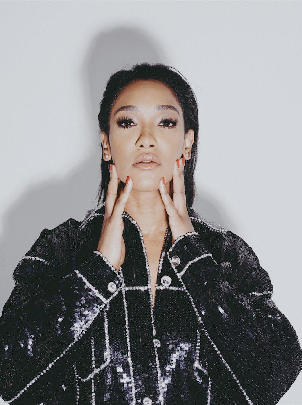 Candice Patton Wallpapers - Top Free Candice Patton Backgrounds - WallpaperAccess