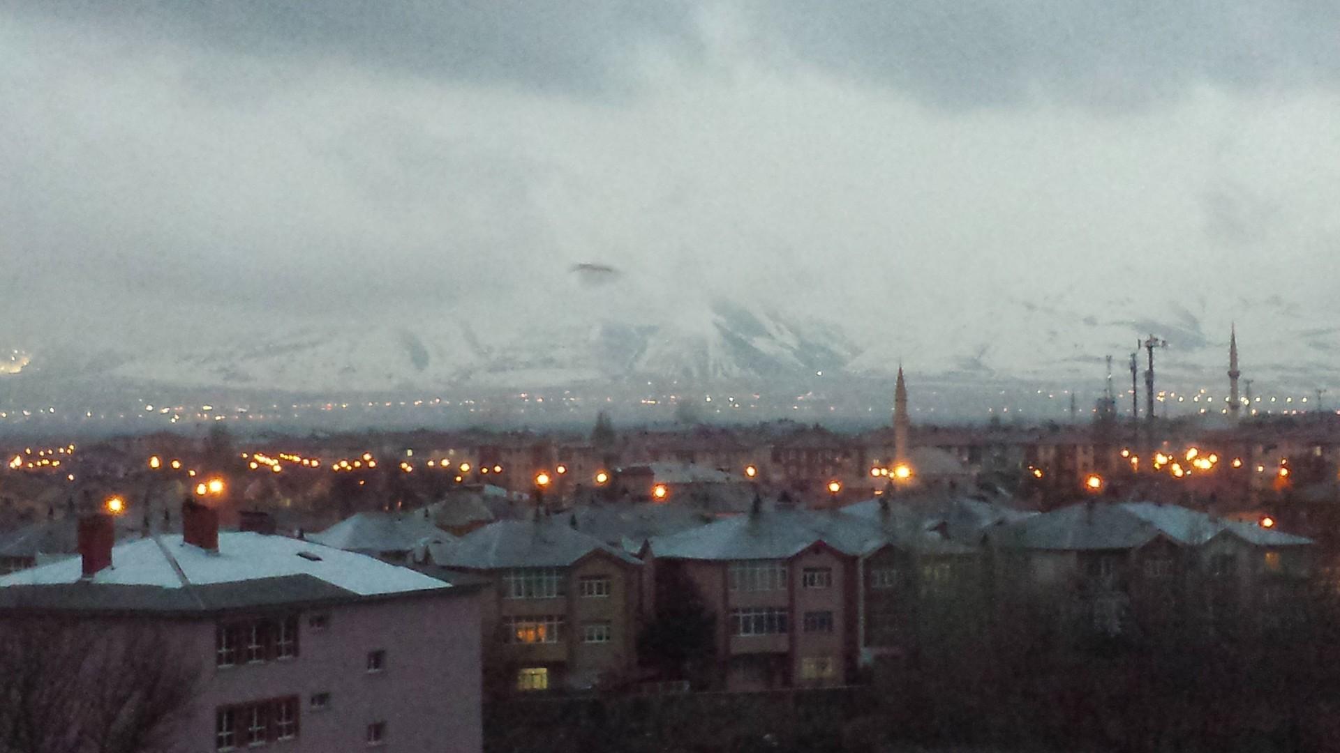 Cold City Wallpapers - Top Free Cold City Backgrounds - WallpaperAccess