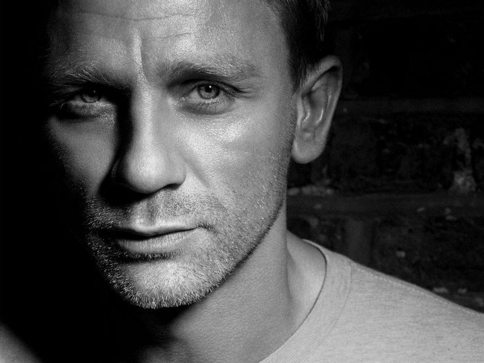 HD Daniel Craig Wallpapers - Top Free HD Daniel Craig Backgrounds ...