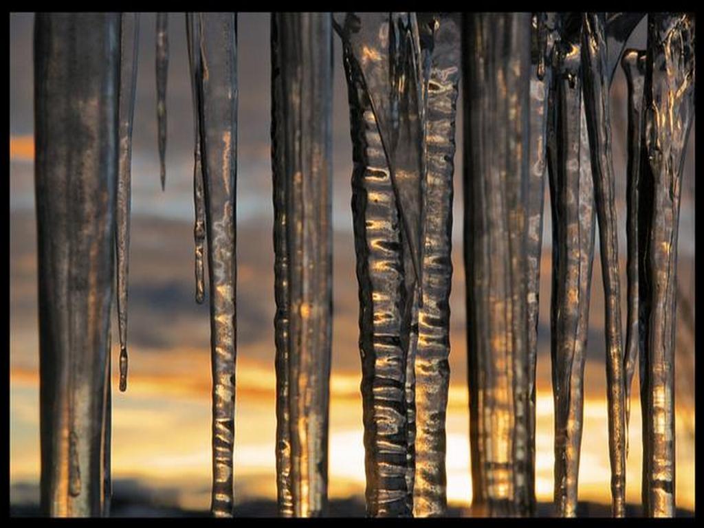 Icicles Wallpapers - Top Free Icicles Backgrounds - WallpaperAccess