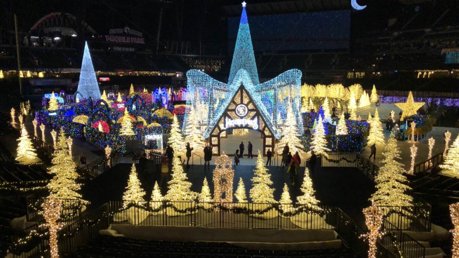 Seattle Christmas Wallpapers - Top Free Seattle Christmas Backgrounds ...