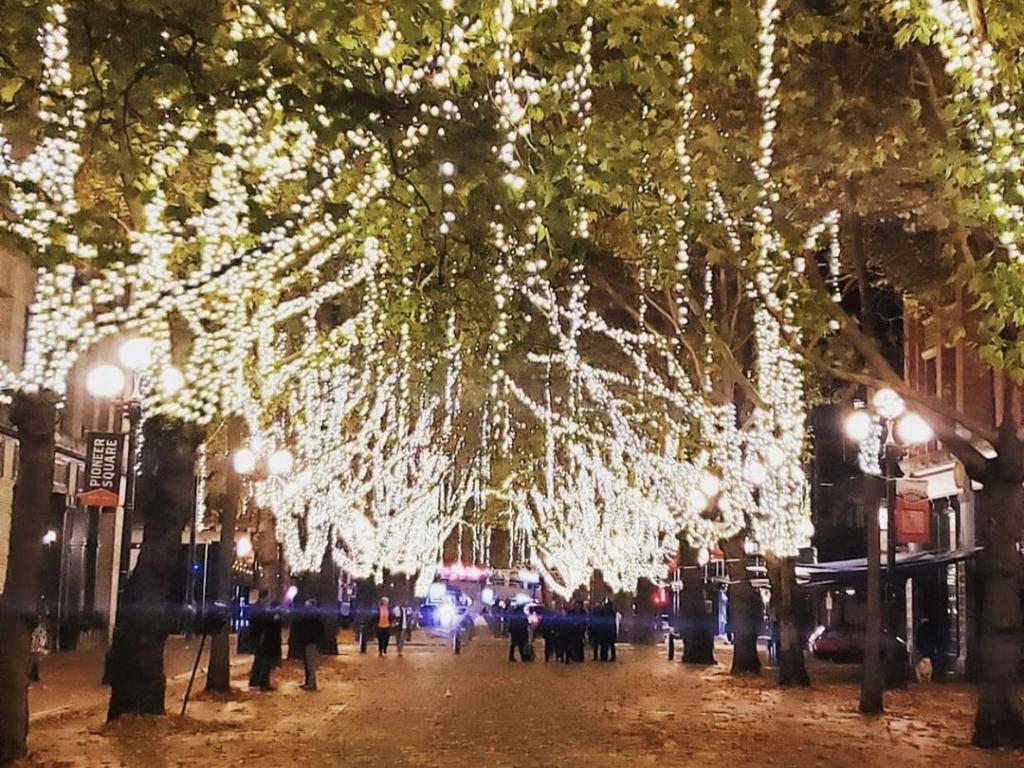 Seattle Christmas Wallpapers - Top Free Seattle Christmas Backgrounds ...