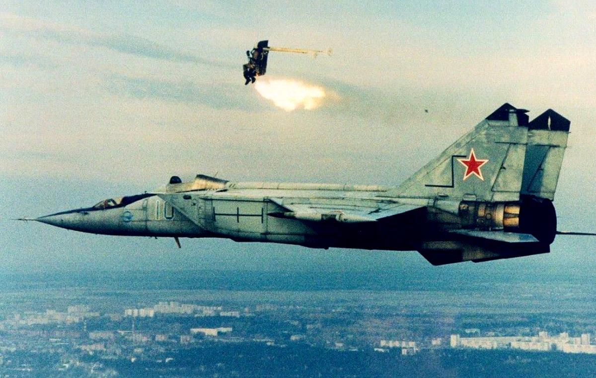 MiG 25 Wallpapers - Top Free MiG 25 Backgrounds - WallpaperAccess