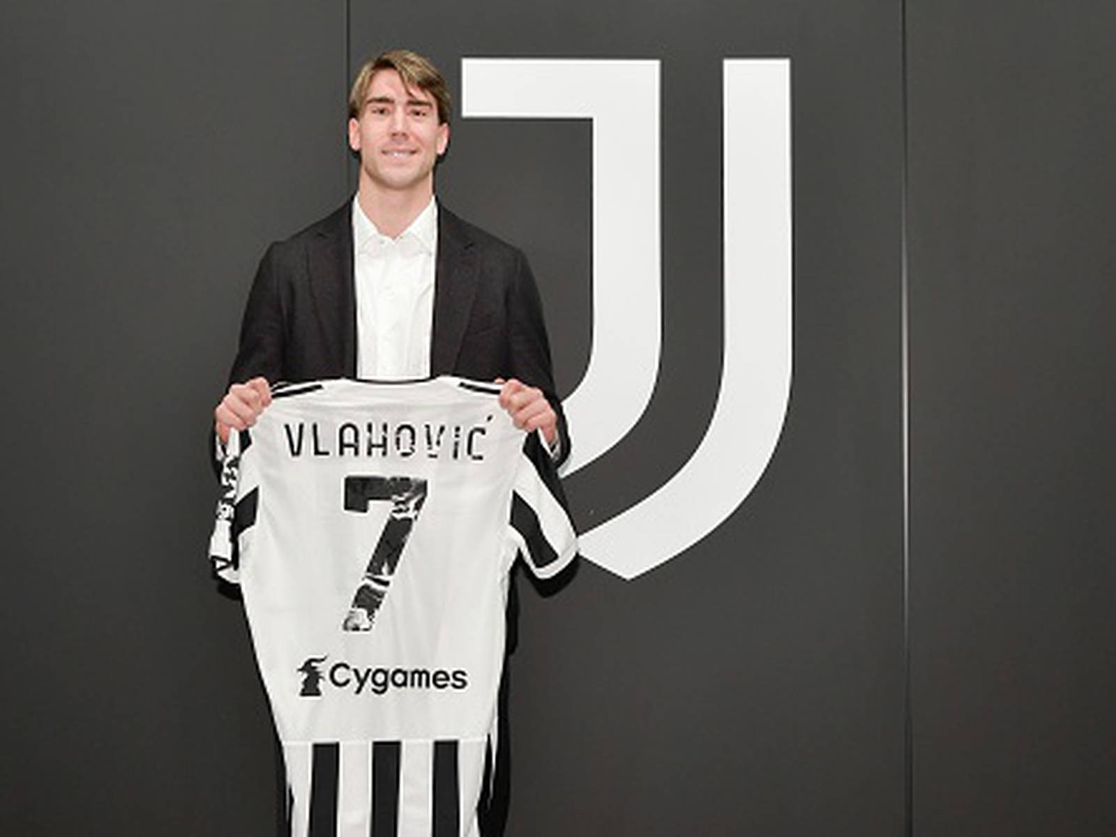 Dusan Vlahovic Wallpapers - Top Free Dusan Vlahovic Backgrounds ...