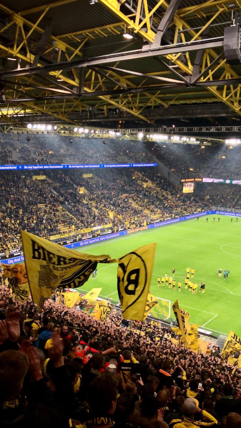 Borussia Dortmund Stadium Wallpapers - Top Free Borussia Dortmund ...