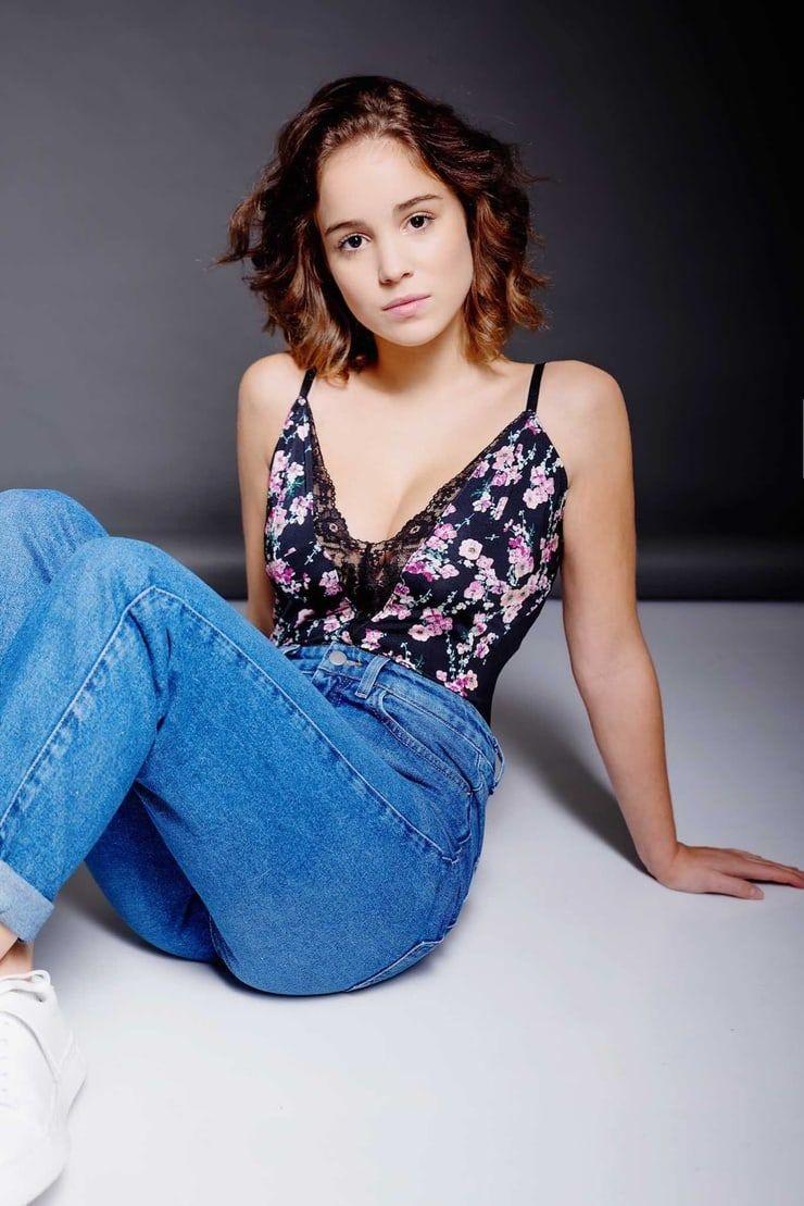 Alba Baptista Wallpapers - Top Free Alba Baptista Backgrounds - WallpaperAccess